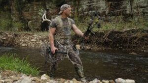 Tracking Deer [Our Ultimate Guide] - World Deer
